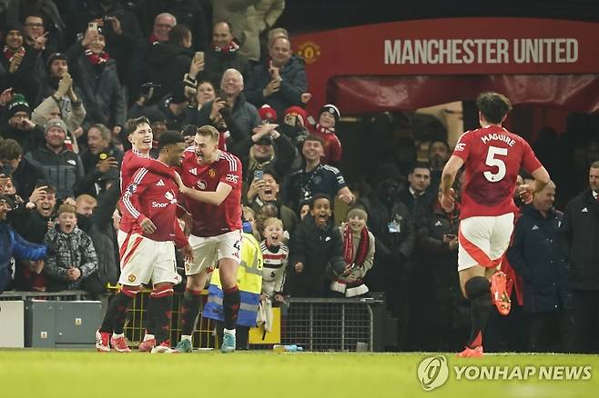 디알로 12분 동안 해트트릭맨유 사우샘프턴에 3 1 역전승