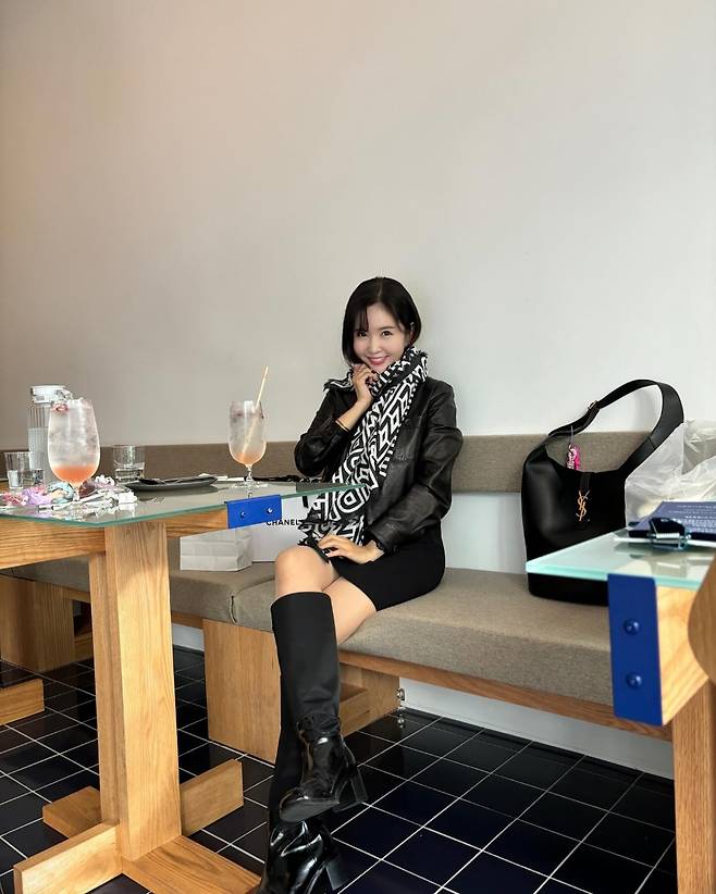 시어머니 반대부터 전단지 알바까지 헌신적 결혼 생활 화제 된 톱스타 데일리룩 라이프업