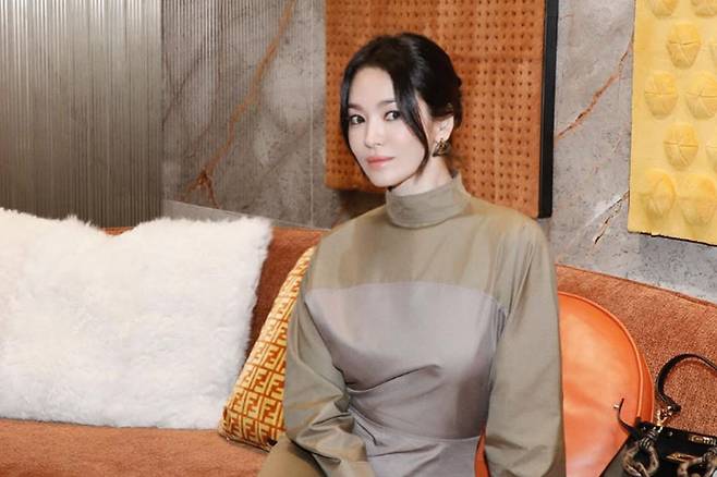 경사났네 아시아 최초로 럭셔리 뷰티 브랜드의 엠버서더가 된 여배우 요즘뭐하니