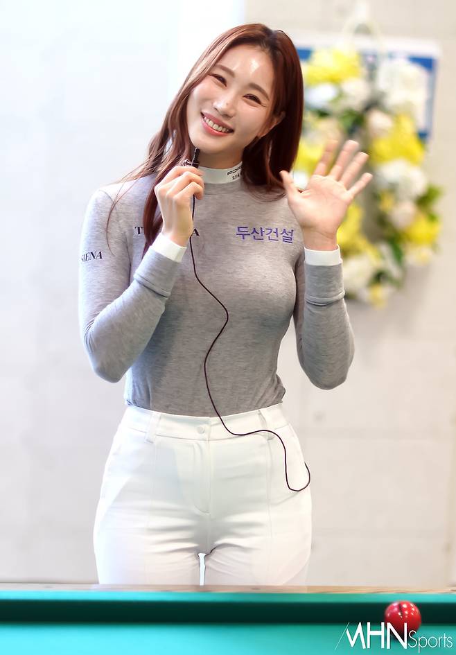 Mhn포토 유현주 Pba 시구 처음이에요