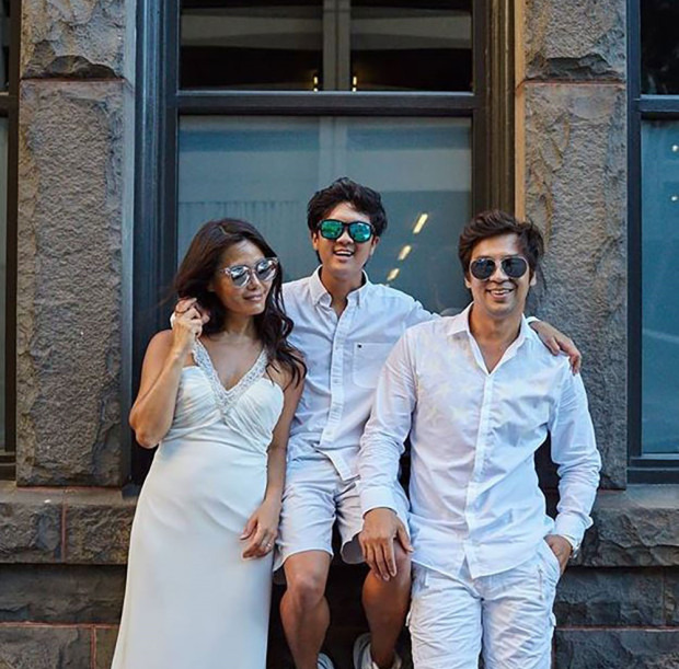 결혼 전 400명과 연애했는데 26살에 6살 연상 아내와 결혼한 유명배우 스포엔 뉴세이