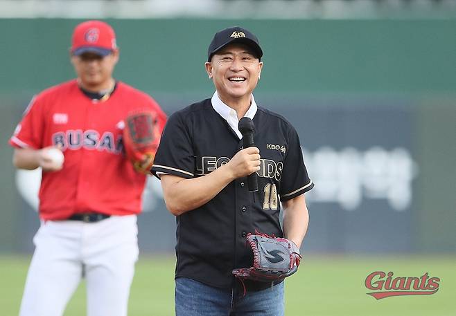 한 달도 못 버텼다 논란 가득 박정태 Ssg 퓨처스 감독 자진 사퇴팬과 구단에 심려를 끼치고 싶지 않다 공식발표