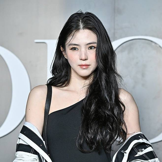 한소희 맞다고 파리패션위크 디올쇼 헤메코 안 어울림 뷰티패션따라와