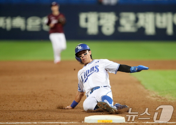 이정후 대체자 3할 국대 외야수 2024 억대 연봉 진입→1년 만에 삭감풍년 삼성 외야서 길 잃었다