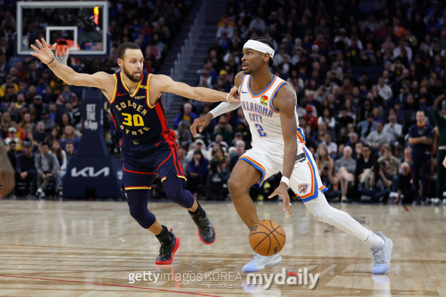 3점포 쾅쾅쾅쾅쾅 3점슛 50·자유투 100 커리가 이끄는 Gsw Nba 승률 1위 꺾고 연승 휘파람sga 빛 바랜