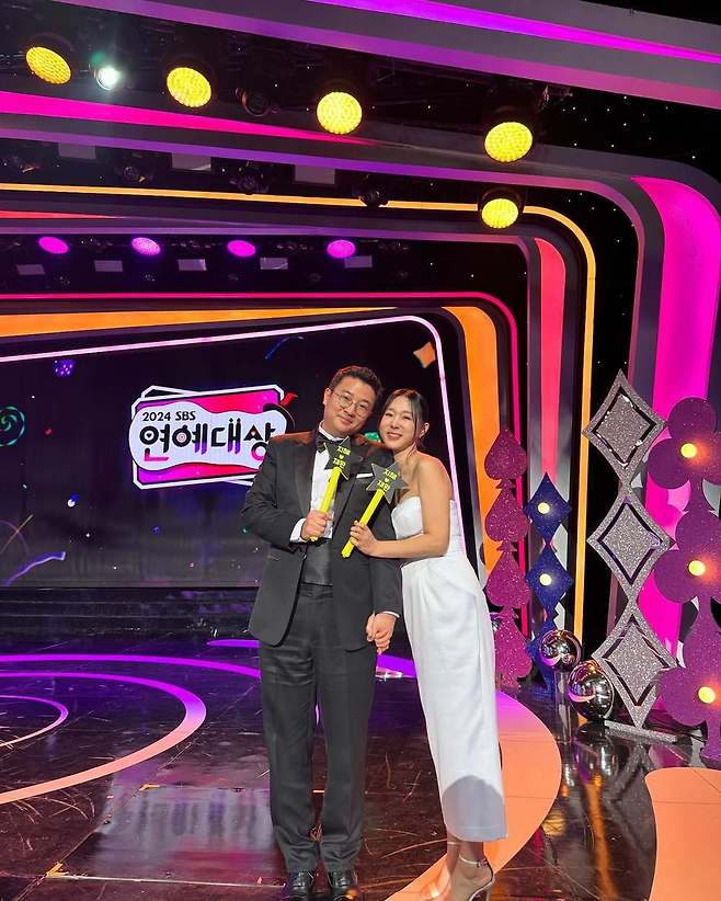 이지혜 ♥문재완과 불화설 날리는 커플샷‥악플 상처에도 밝은 에너지