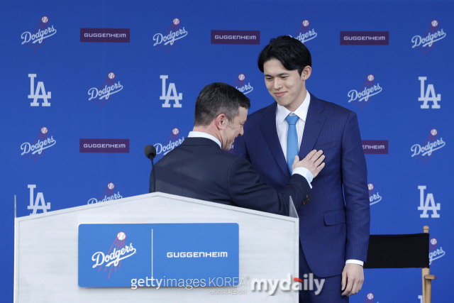 사사키 어려운 시기에 연락주면 당연히” 다르빗슈 대인배 日퍼펙트 괴물 다저스행에도 ‘멘토의 정석