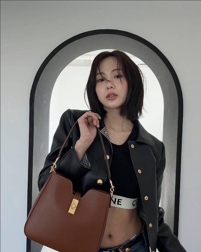 세탁소 막내딸 무섭네복근 드러낸 168cm 49kg 마네킹 비율 크롭탑 패션 대본은 내운명