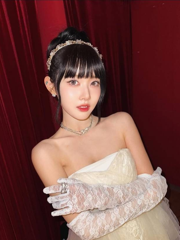 ‘연예인 2세 중 미모 1위 톱가수 딸 실력까지 완벽 미니드레스룩 화제 스타와 라이프