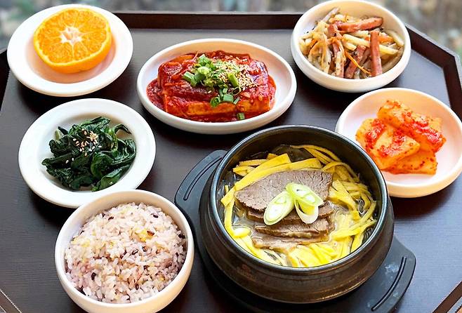밥 잘 주는 아파트 미쉐린 메뉴에 참치해체쇼까지