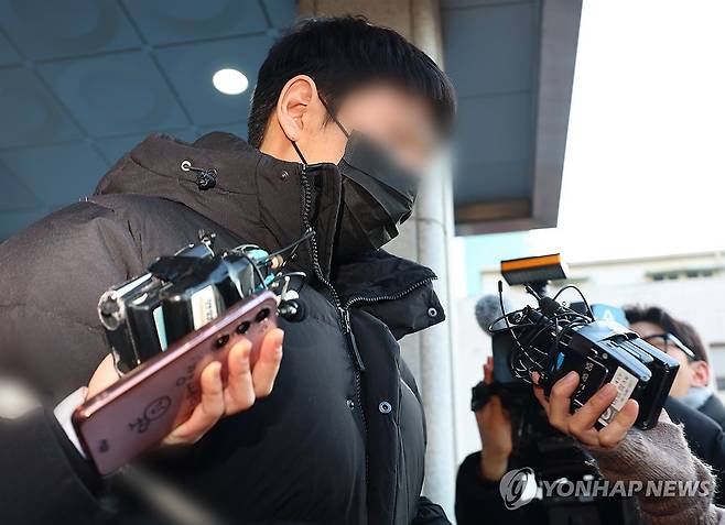 신상공개 안돼234명 성착취 조직 총책 목사 집행정지 신청