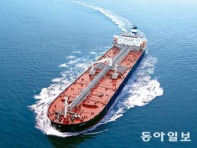 ‘조선 빅3 13년만에 동반 흑자 수주는 中이 싹쓸이