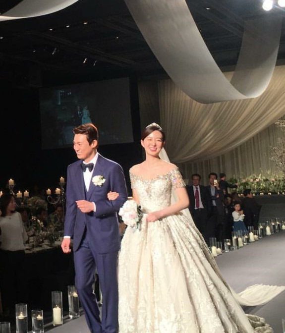 김연아 때문에 열애설 나자 초고속 인정하고 결혼한 연예인 부부 스포엔 뉴세이