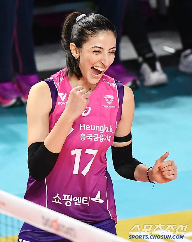 죄책감 털어낸 54일 만의 복귀전 흥국생명 투트쿠가 돌아왔다 정말 기분 좋다