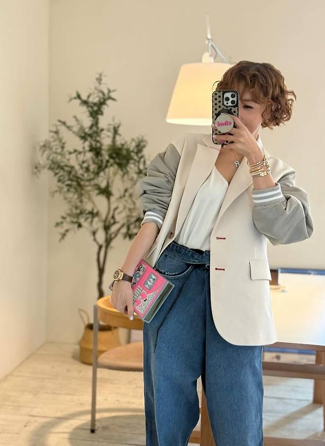 최은경 아나 아들 해병대 보낸 50대의 봄 패션 봄머 재킷으로 뽐낸 핫한 스프링룩 패션엔