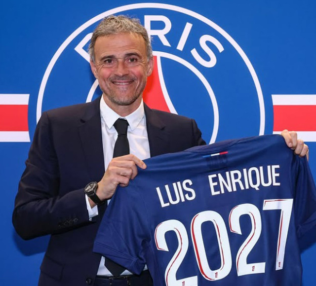 오피셜 이강인 입지 탄탄psg 루이스 엔리케 감독과 계약 연장