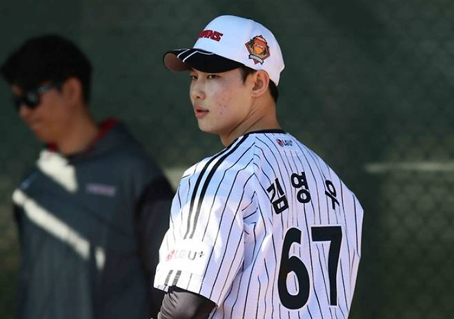 전력도 아닌데 151km 찍은 2006년생 신인lg 김영우 목표는 영구 결번