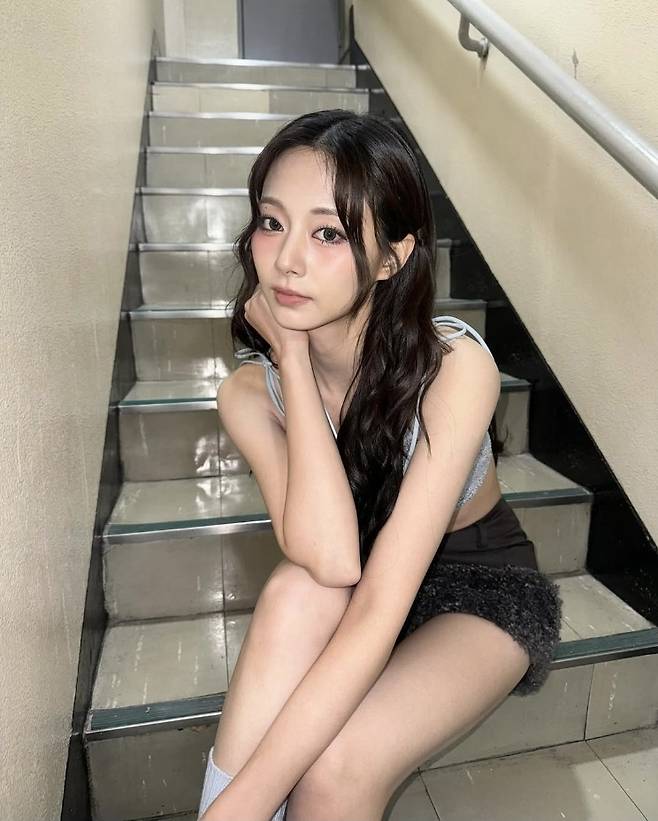 얼마나 예쁘길래jyp 최초 유일한 대만인 170cm키도 큰데 너무 예쁜 여가수 쇼츠룩 대본은 내운명