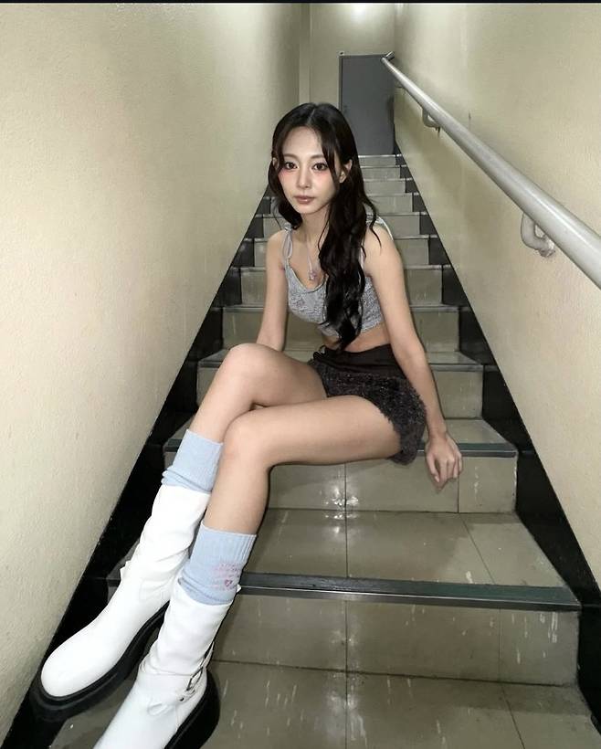 얼마나 예쁘길래jyp 최초 유일한 대만인 170cm키도 큰데 너무 예쁜 여가수 쇼츠룩 대본은 내운명