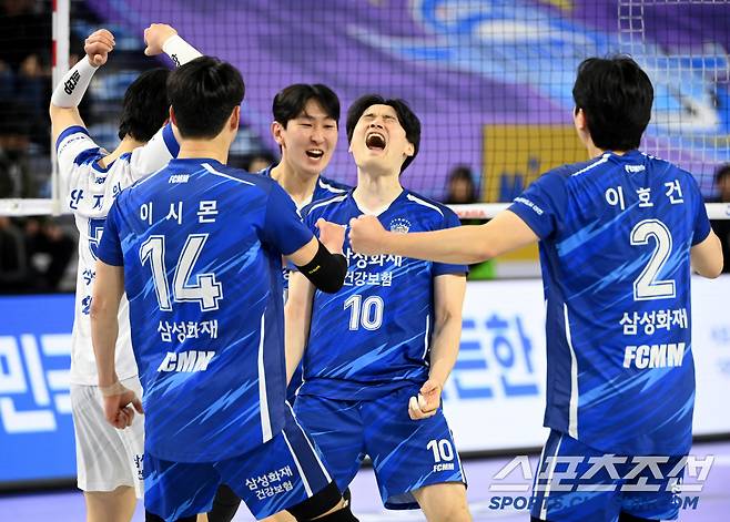 블로킹 5 20 열세 뒤집었다 김정호 폭발 삼성화재 대한항공 잡고 2연패 탈출 인천 리뷰