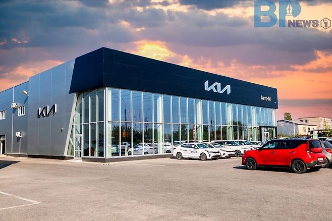 벤츠·bmw 텃밭인데 한국차 비장의 카드 꺼냈다” 새 전략에 유럽 브랜드들 ‘비상 리포테라