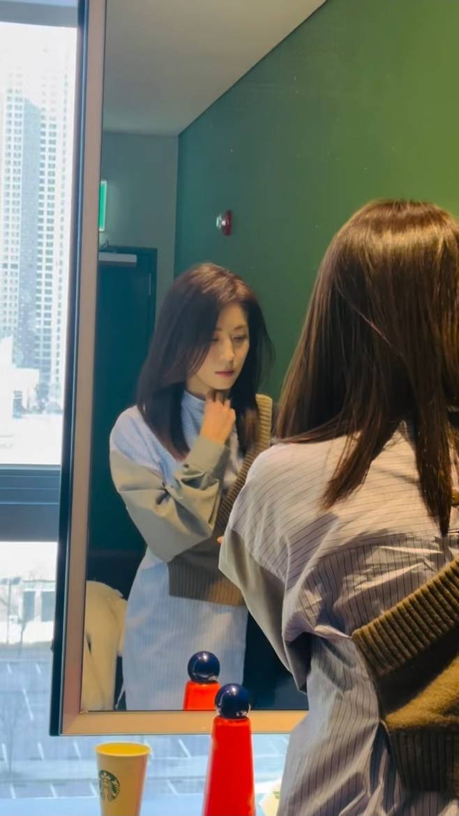 하지원 46세 맞아 너무 짧은 스커트에 롱부츠 더 길어보인 165cm 기럭지 믹스매치룩 뷰티는 내운명