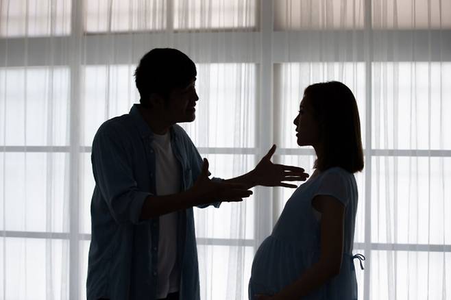 과거·학력·고향까지 다 속인 남편 임신 중 충격 실체에 절망