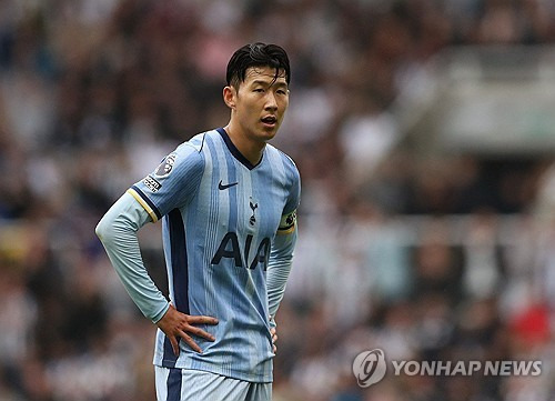 손흥민 주장 완장 19세 후배에게 줘라 옛 토트넘 감독 망언아들 이어 아버지까지 Son 리더십 폭언