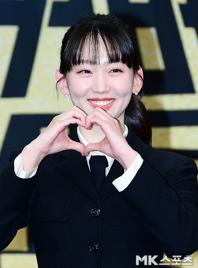 컴공과·신방과 졸업 후 26001 경쟁률 뚫고 슈퍼모델 입상한 여배우 롱스커트룩 뷰티는 내운명