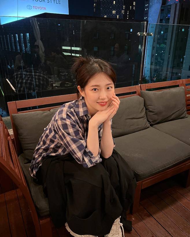 수지 닮은꼴에서 대세 배우로 성공 스토리 화제 된 여배우 일상룩 라이프업