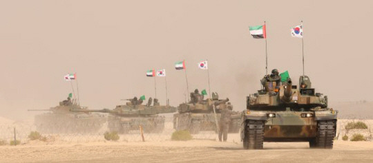 K2전차 45km 표적 100 명중에 Uae측 엄지 척” ‘k 무기체계 우수성 입증한 Uae 사막 연합훈련