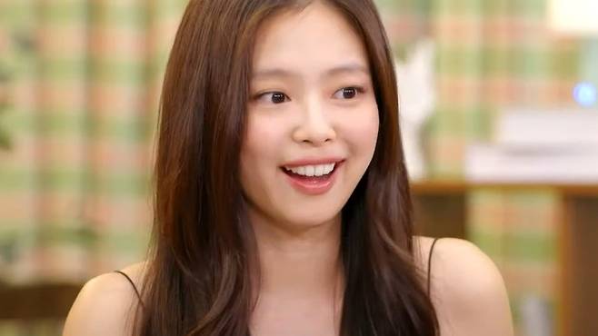 SNS 1건당 8억원! 연간 광고수입만 50억! 이효리 잇는 최고의 차세대 워너비 스타 | 지식텔러