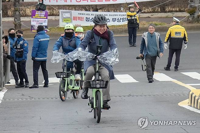 제주 공직자 전기자전거 출퇴근 시작새로운 친환경 교통수단