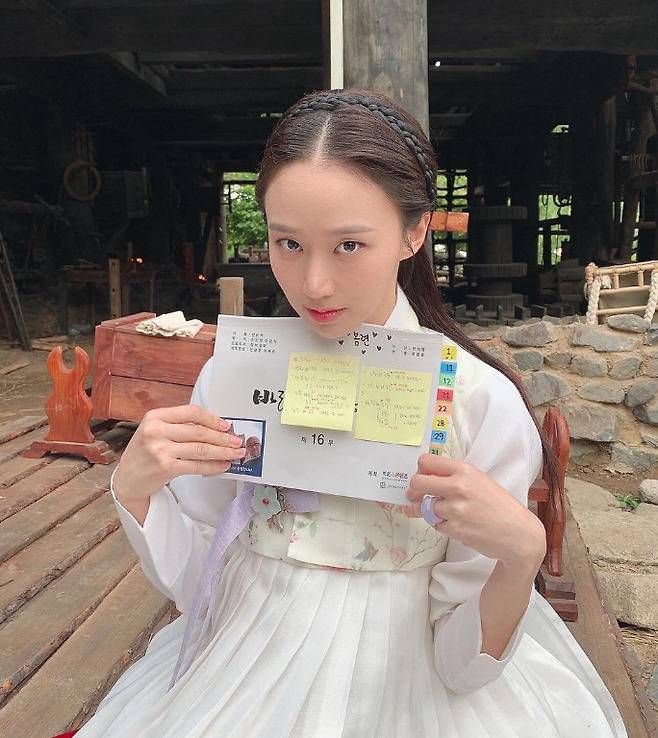 열애설없이 5월 결혼발표♥︎해 모두 놀라게 한 여배우 어썸클