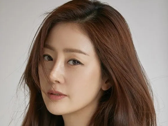 25년간의 열애에도 결혼하지 않는 50세 여배우의 진짜 이유 웰니스라이프