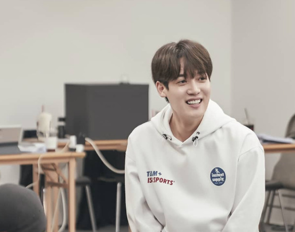 열애설없이5월 깜짝결혼 발표♥해 모두 놀라게 한 연예인 셀럽뉴스