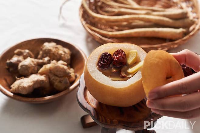 기침·가래 싹 잡아주는 이 차환절기 면역력 높이는 음식 5가지 픽데일리