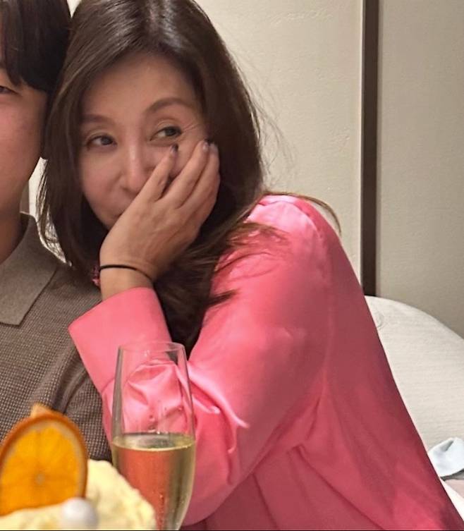 62세 여배우 ️첫 통화에 시집올래요 고백으로 시작된 30년 영원한 사랑데일리룩 스타와 패션
