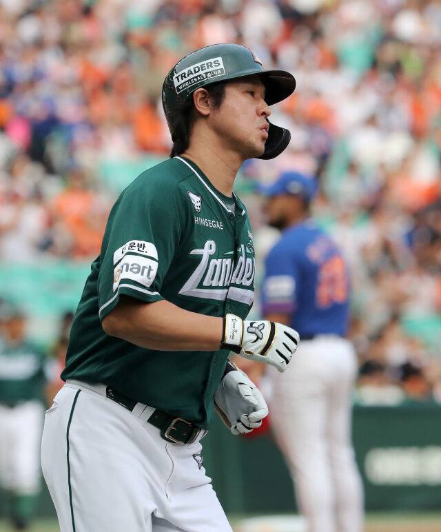 Kbo 전인미답의 500홈런 600홈런도 가능최정 3월부터 터진다 Fa 재벌 1위는 Fa 최고 모범생 Md인천