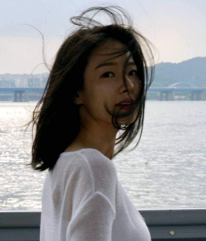 데뷔 30년차 정우성 이정재가 기획사 차리고 처음 영입한 미모의 여배우 발빠른패션뷰티