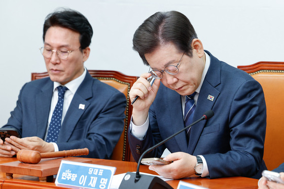 ‘핵무장론 공방으로 번진 민감국가 책임론 尹 때문” 李 때문”