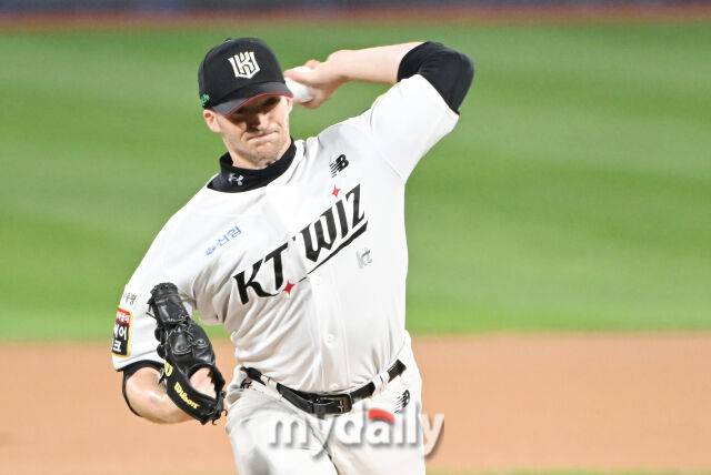 김하성에게 밀렸던 4046억원 유격수의 실책 있었지만…KBO 31승 우완의 ML 도전, 보완할 과제 남겼다