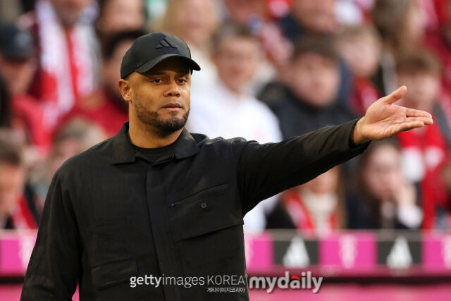 반갑지 않은 손님 등장바이에른 뮌헨 콤파니 전용기 타고 Psg 경기 직관 이유는 알 수 없다