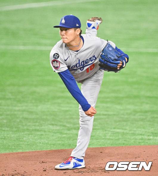서울의 악몽, 도쿄에서 씻었다...야마모토 5이닝 1실점 '최고 158km' 포효