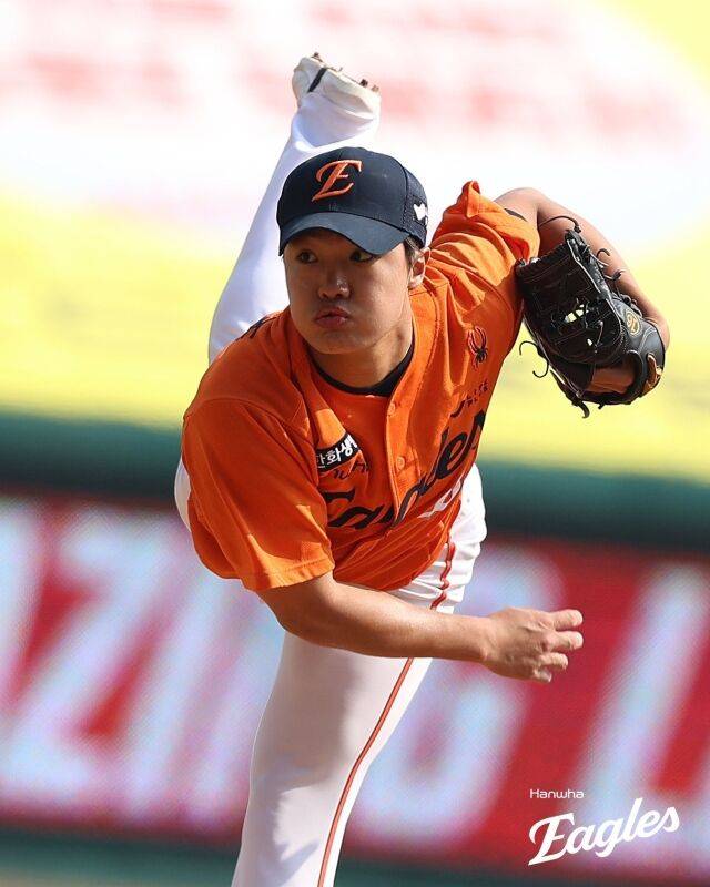 'ML도 탐낸 재능' 괜히 전체 2순위 아니었네…'1이닝 퍼펙트' 최고 155km 쾅! 한화 슈퍼루키의 데뷔전 [MD수원]