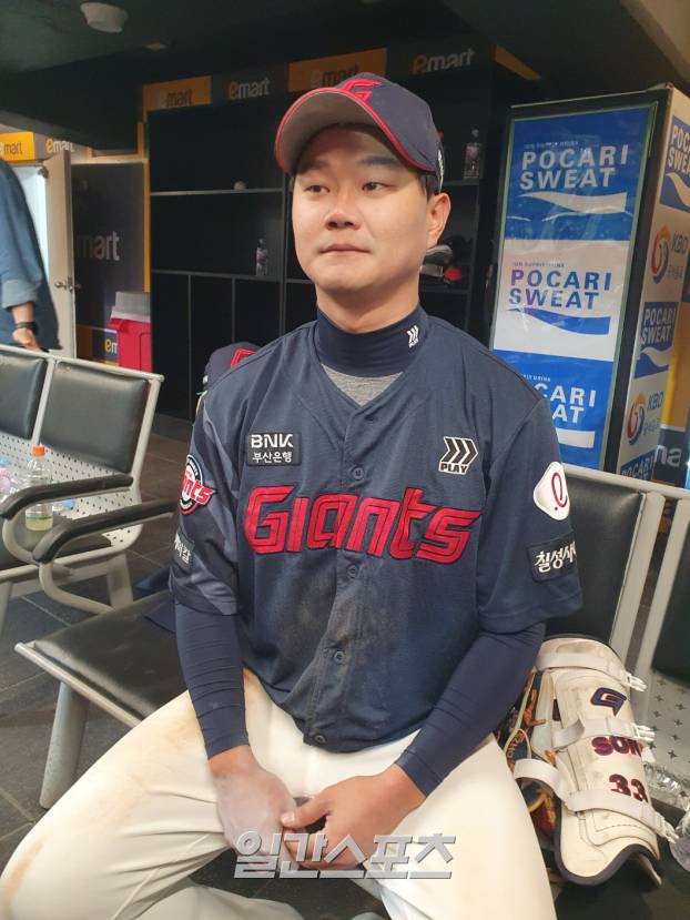 "잠실에서 너무 힘들었다" 간절했던 손호영, 위기의 '거인 군단' 살렸다 [IS 스타]