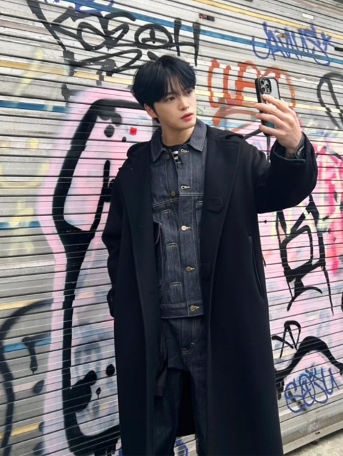 김재중 새 생명 생겨 행복해요 아이돌 최초 할아버지 된다감각적인 스타일 공개 오늘뭐입지