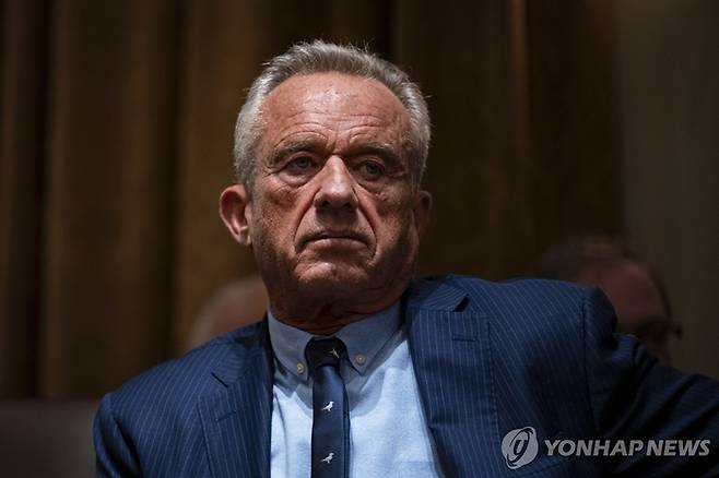 ‘백신 음모론자 보건복지부 장관에 美 제약주 ‘흔들