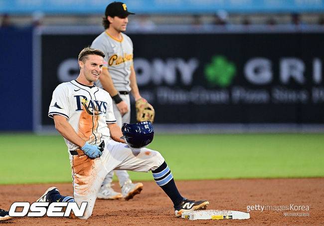 ‘데뷔 첫 안타→4안타 대폭발’ 29세 신인, ML 콜업에 306km 택시 타고 달려갔다 “어린시절 꿈꿨던 순간”