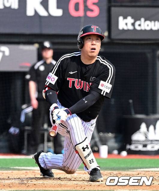 'ERA 0, 천적 깰까' LG 김현수, 2G 연속 선발 제외…문정빈 지명타자-신민재 2번 [오!쎈 수원]